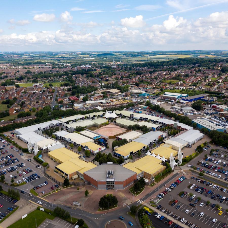 Junction 32 Outlet Shopping Village - Outlet shopping from Outletspots.com